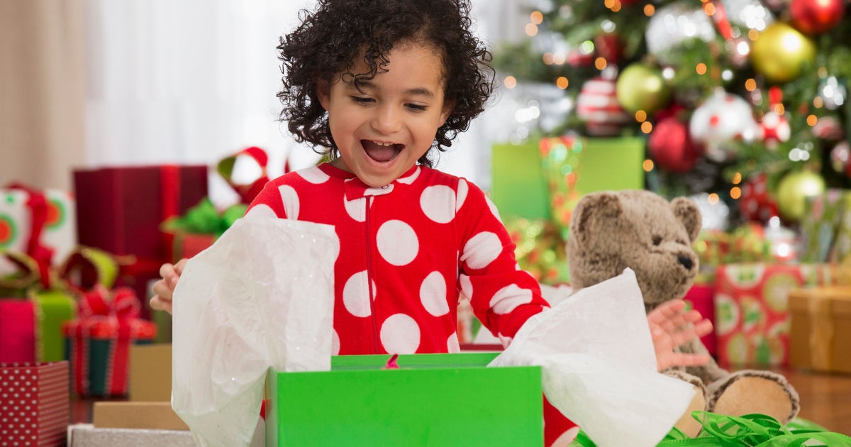 How to Train Children to Receive Holiday Gifts Graciously | HuffPost Life