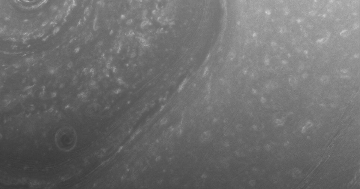 NASA's Cassini Probe Returns Stunning Close-Up Photos Of Saturn ...
