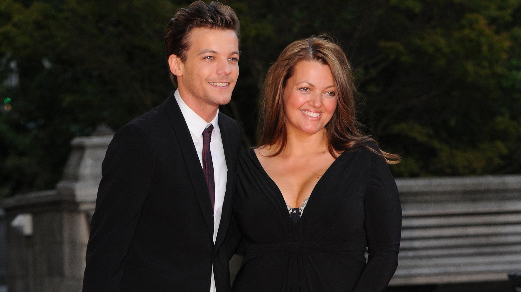 Louis Tomlinson's Mum Johannah Deakin Dies After Leukaemia Battle, Aged ...