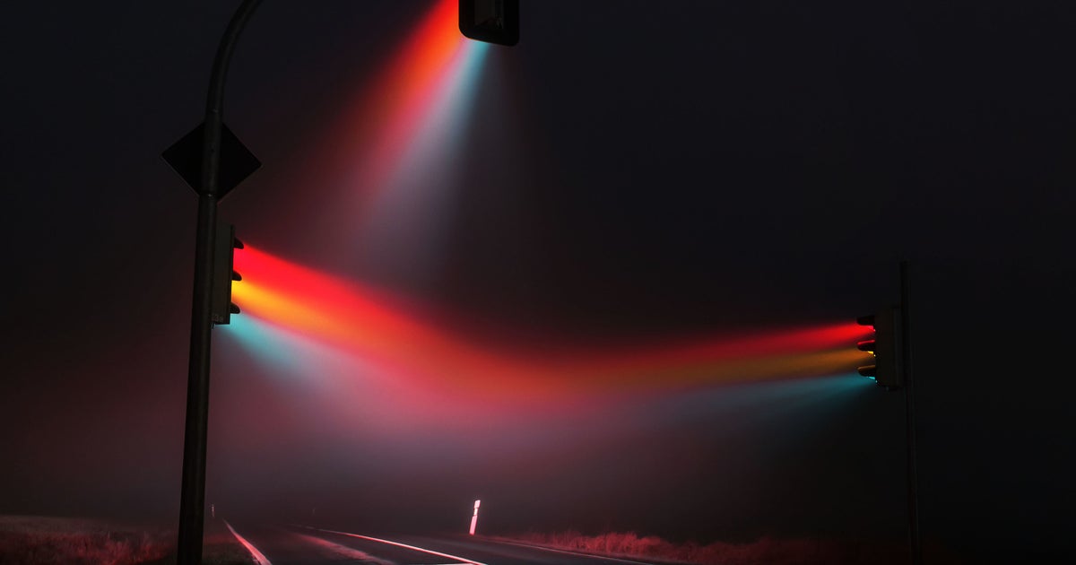 Photos Shine A Spotlight On Just How Beautiful Traffic Lights Can Be ...