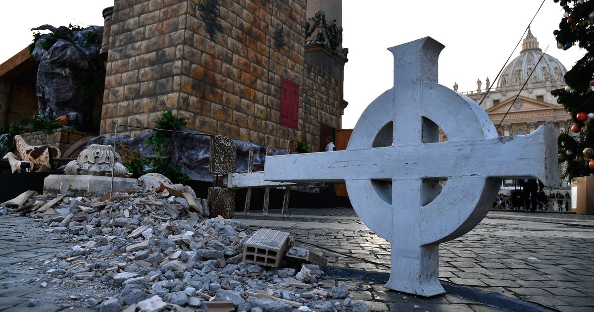 Buildings Collapse As 6.6 Magnitude Earthquake Strikes Central Italy ...