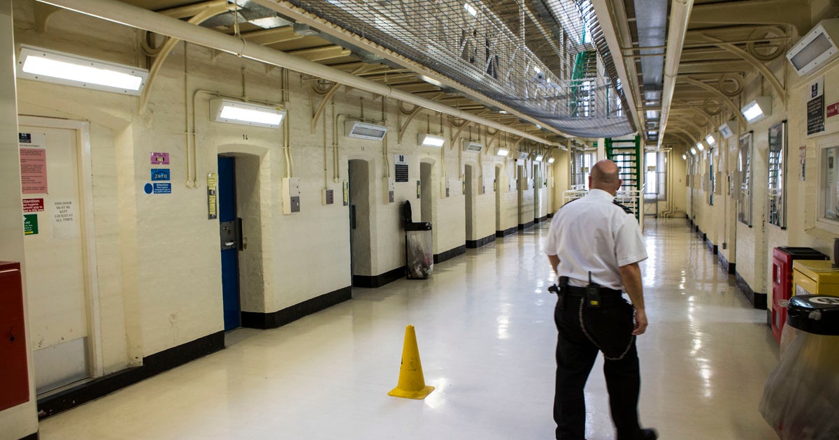 Failing Prisons To Recruit Top University Graduates As Prison Officers ...