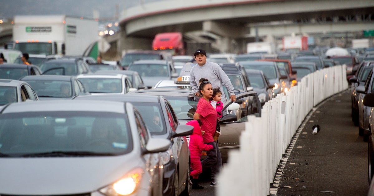 Demonstrators Block San Francisco Bay Bridge In MLK Day Protest ...