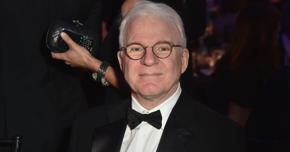Steve Martin Deletes Carrie Fisher Tribute Tweet, After He's Accused Of ...