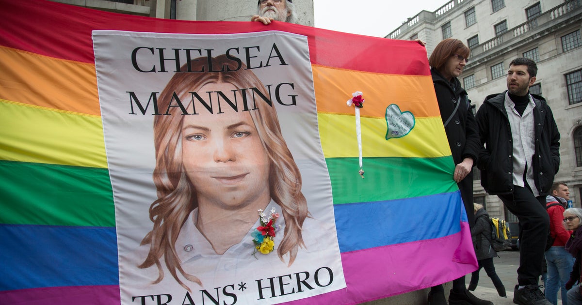 'It’s Hard to Show the World I Exist': Chelsea Manning's Final Plea to ...