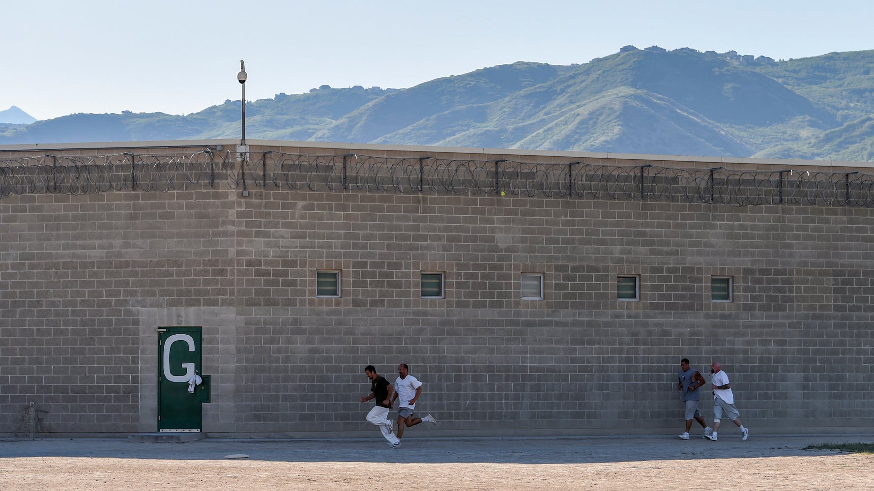 42 Maximum-Security Inmates In Utah Prison Begin Hunger Strike | HuffPost