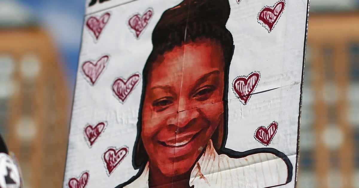 Sandra Bland's Family Files Federal Lawsuit | HuffPost Voices