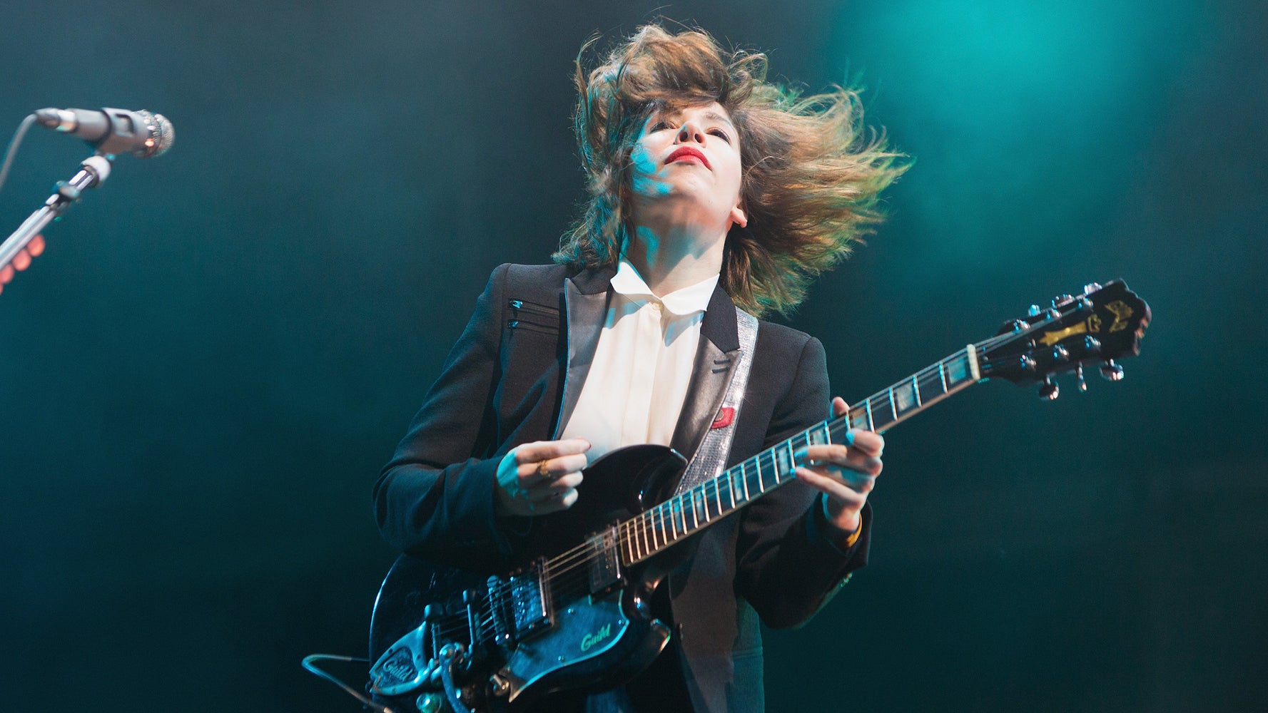 Sleater-Kinney Just Made Bowie's 'Rebel Rebel' The Political Anthem Of ...