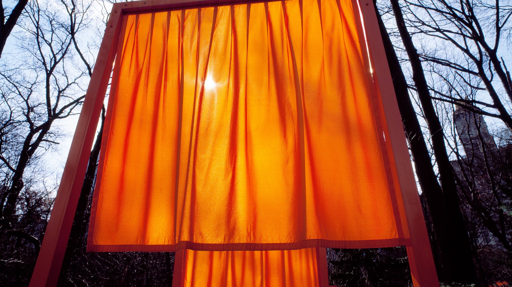 The Only Person Fit To Design Trump's Wall Is An Artist Named Christo ...