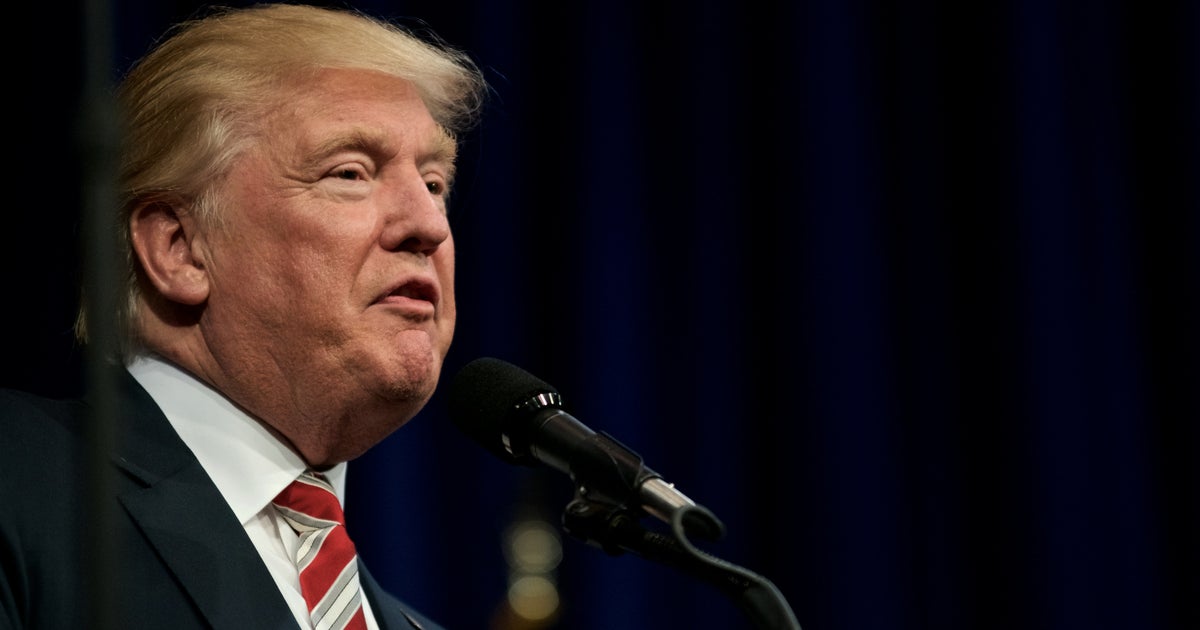 Donald Trump Says He'll Stick With Personal Twitter Account As ...