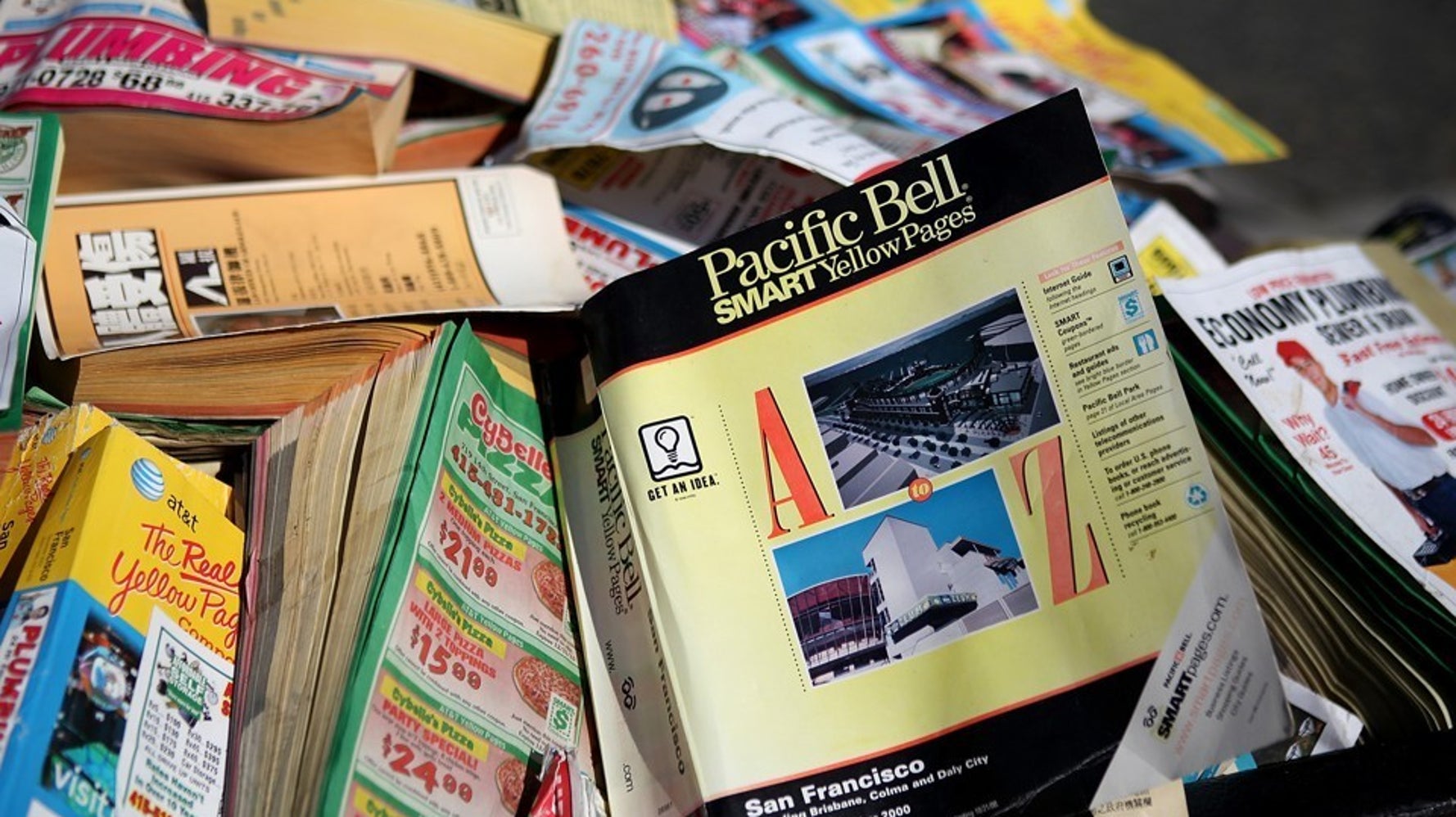 How FamilyTreeNow Makes Stalking Easy | HuffPost Impact