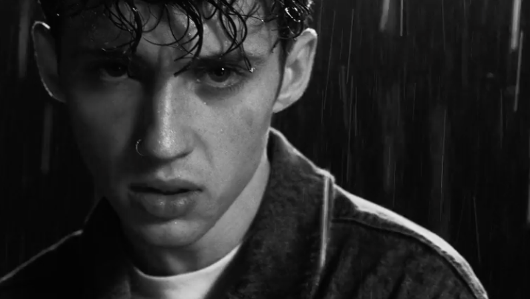 Troye Sivan's New Video Honors LGBTQ People Throughout History ...