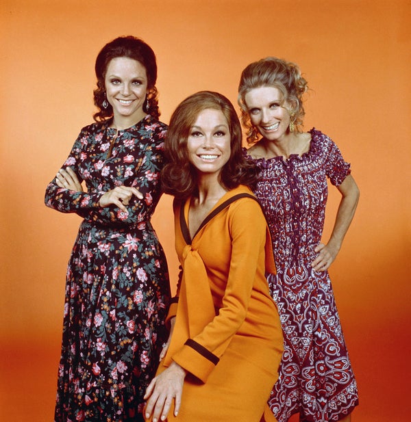 How Mary Tyler Moore Turned The World On With Her Style Huffpost