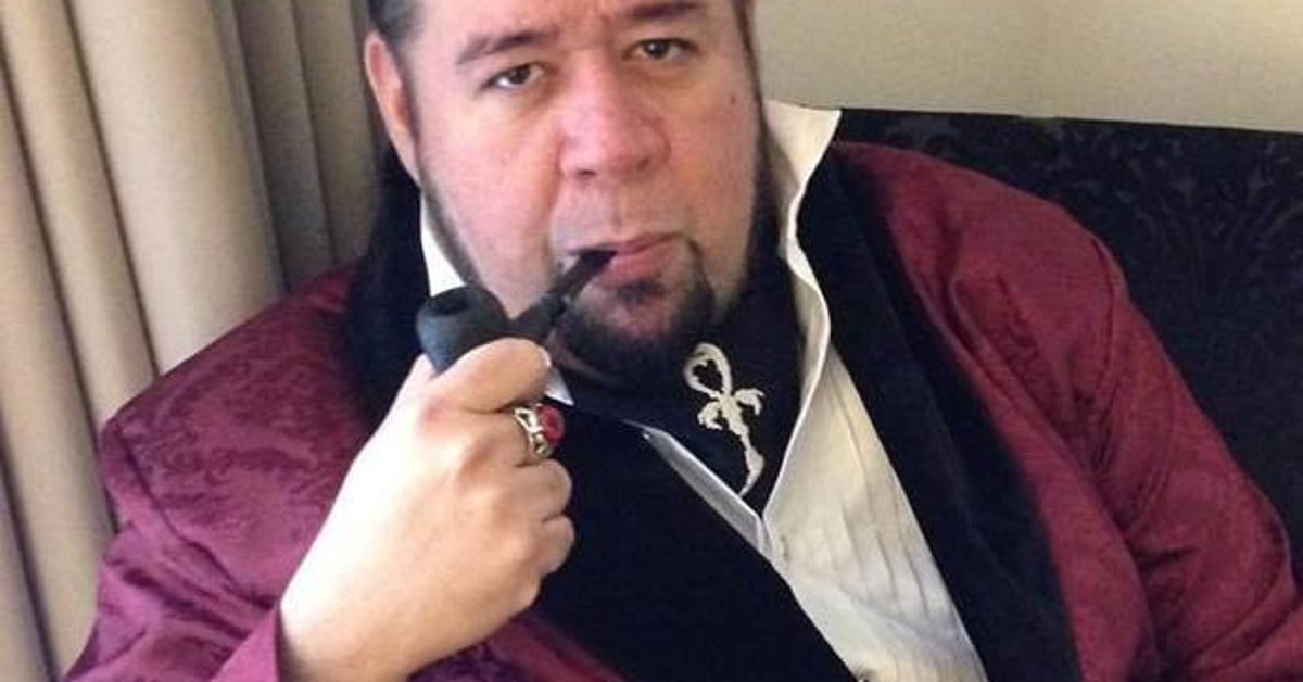 The Vampire Gentleman's Guide | HuffPost Contributor