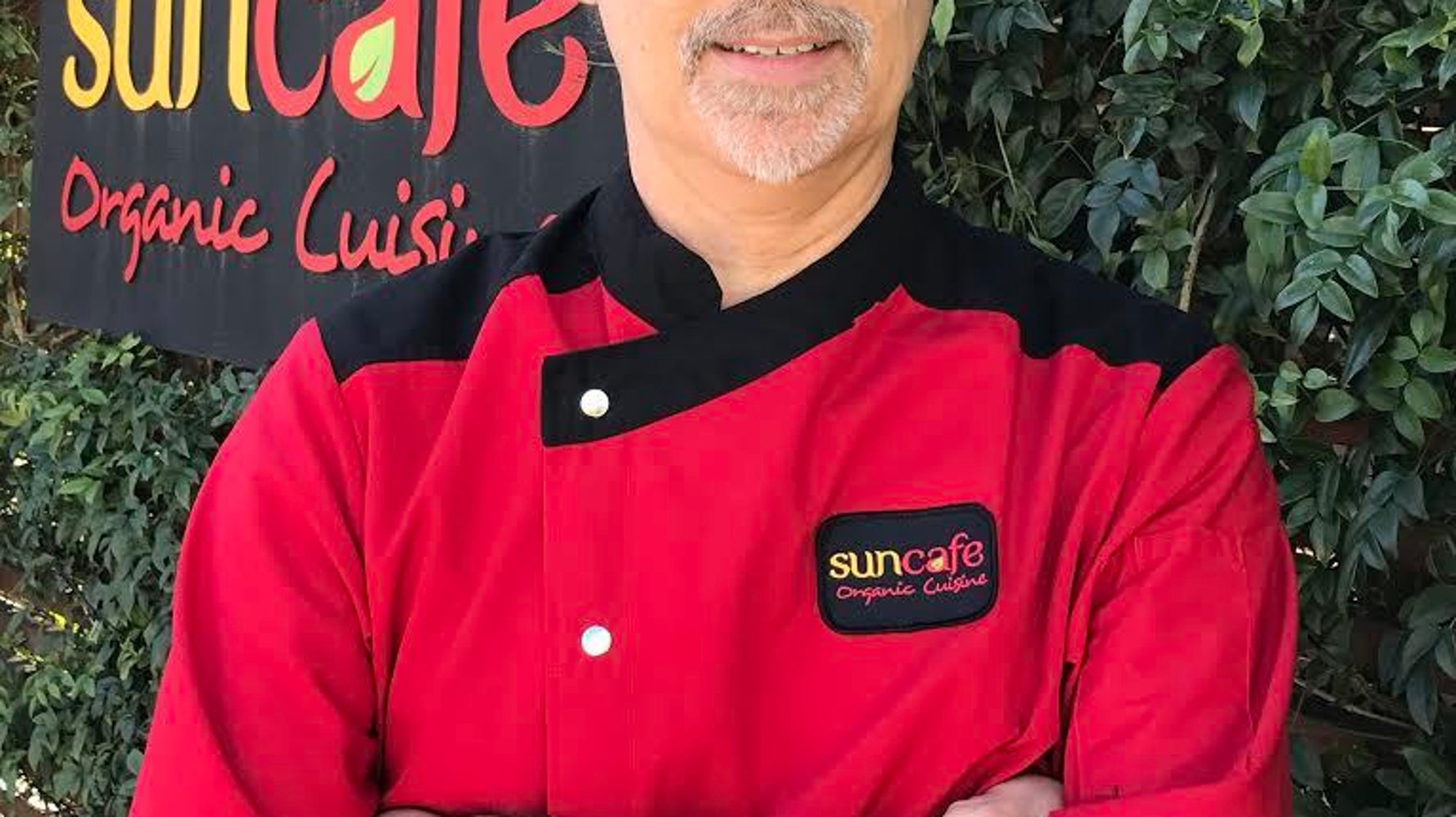 Exclusive Interview with Ron Russell, Master Vegan Chef | HuffPost null