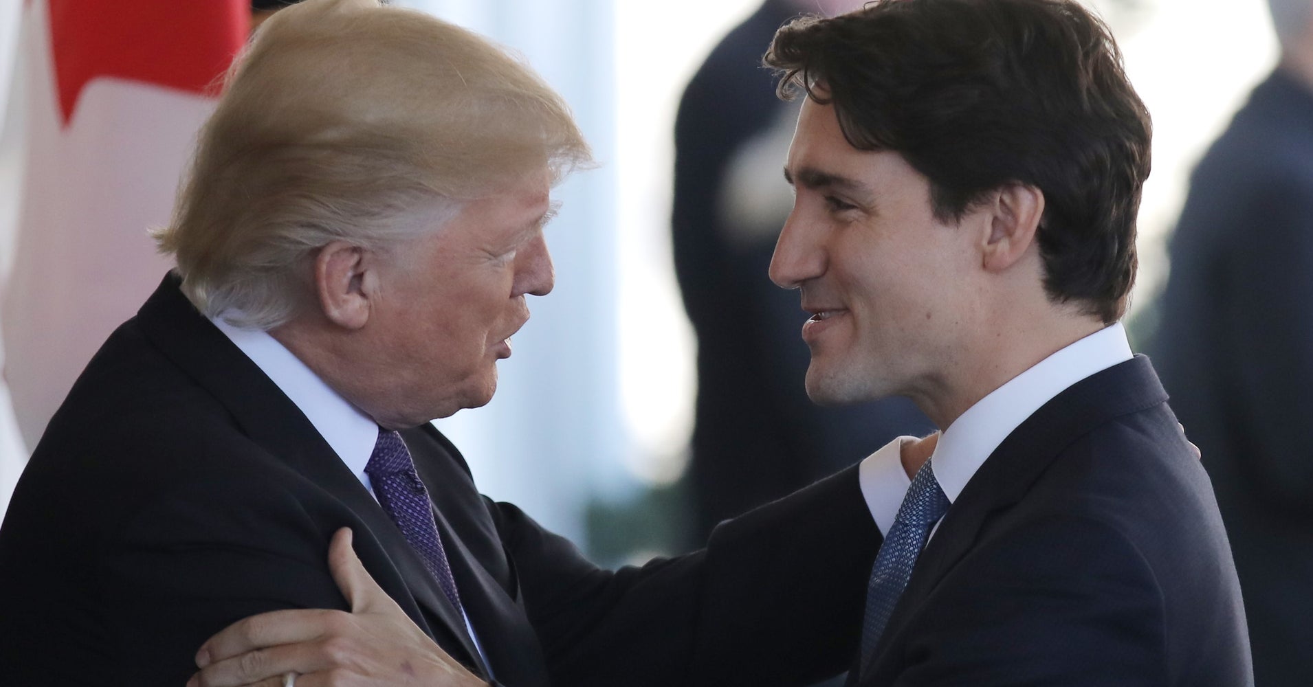 Justin Trudeau Just Showed The World How To Shake Hands With Donald Trump Huffpost