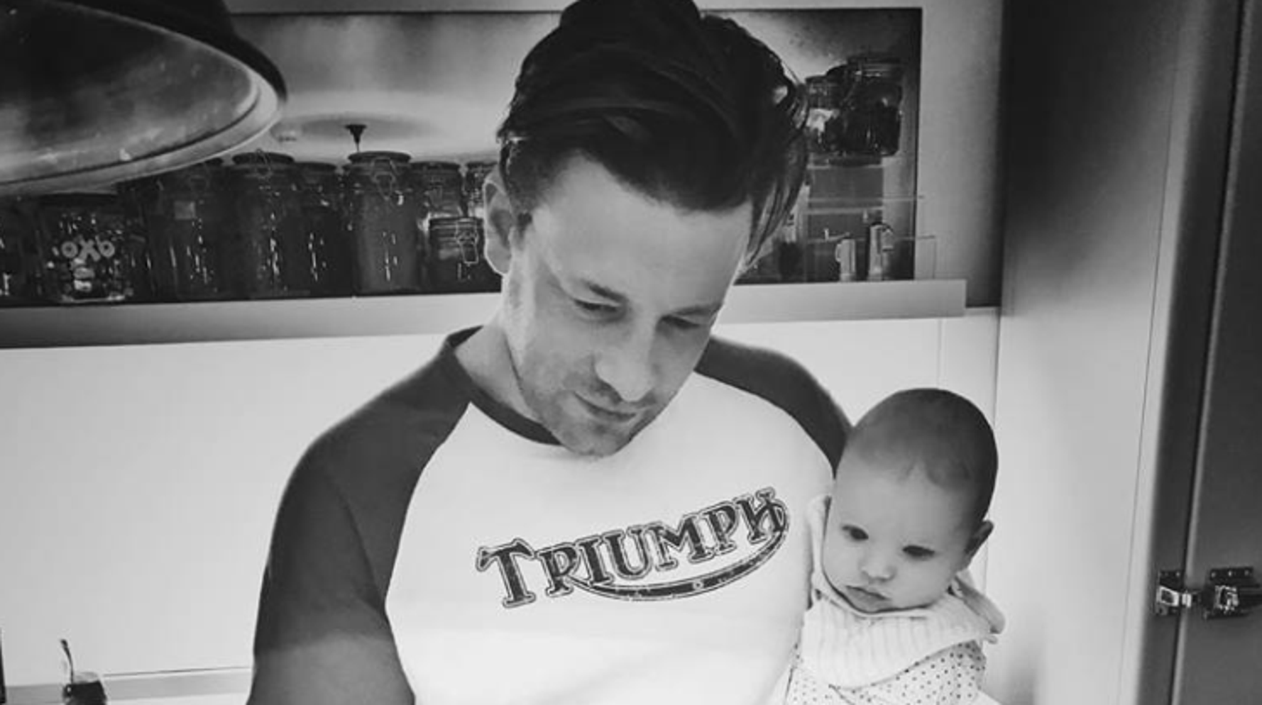 Jamie Oliver Shares Father-Son Photo With Baby River, But Some Parents ...
