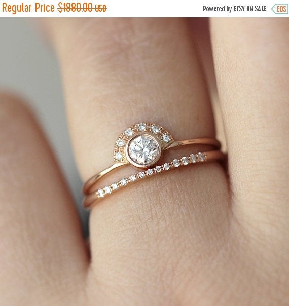 15 Perfectly Delicate Engagement Rings For The Low-Key Bride | HuffPost ...