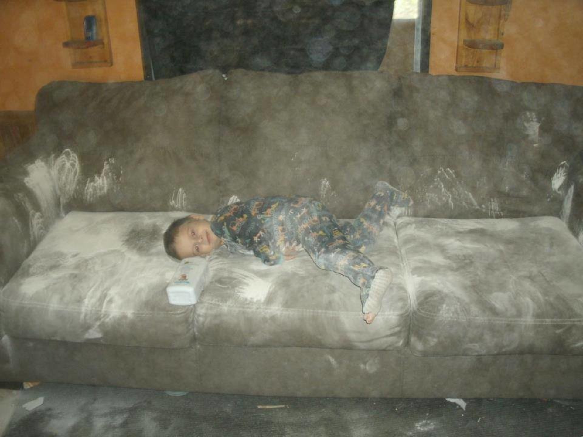 31 Photos That Prove Life As A Parent Is Basically One Big Mess ...