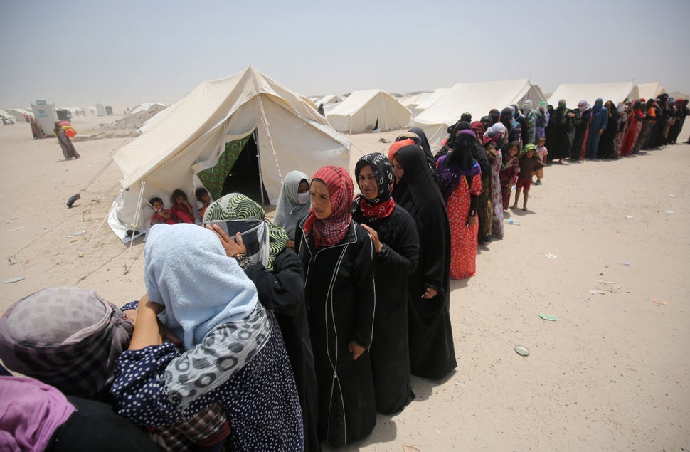 100 Years Of Women Refugees In 63 Riveting Photos | HuffPost