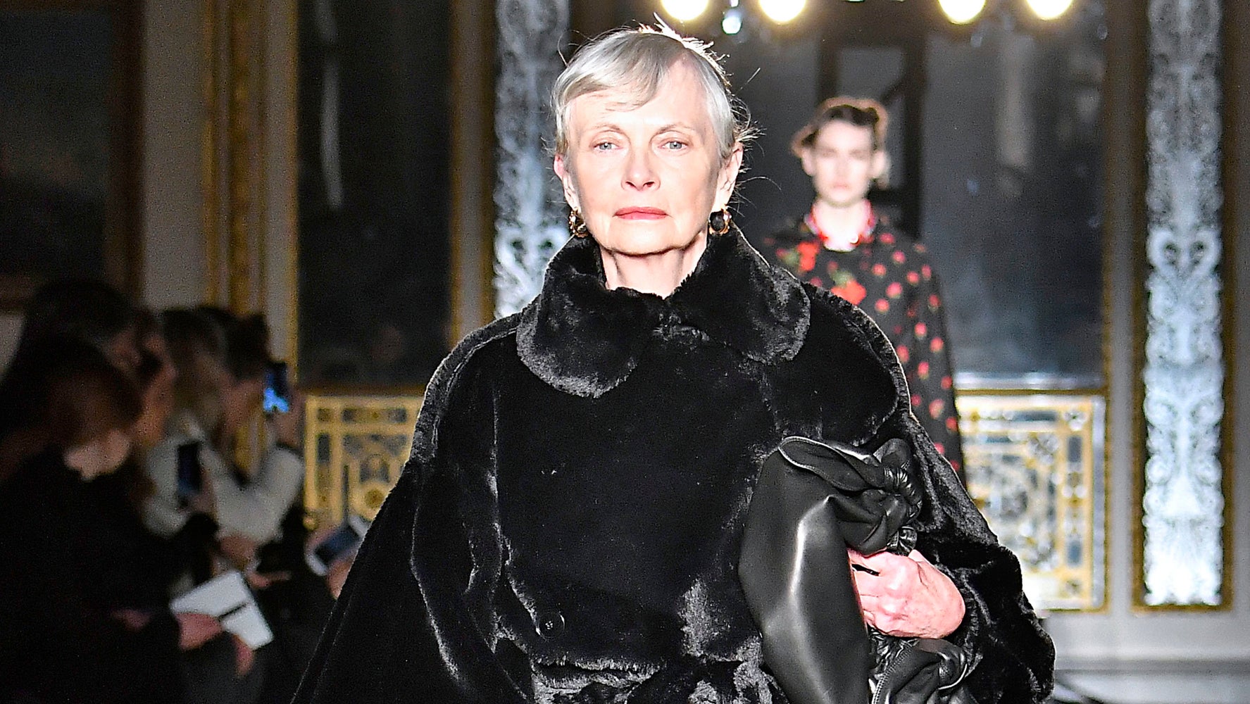 This 72-Year-Old Model Owned The Runway At London Fashion Week ...