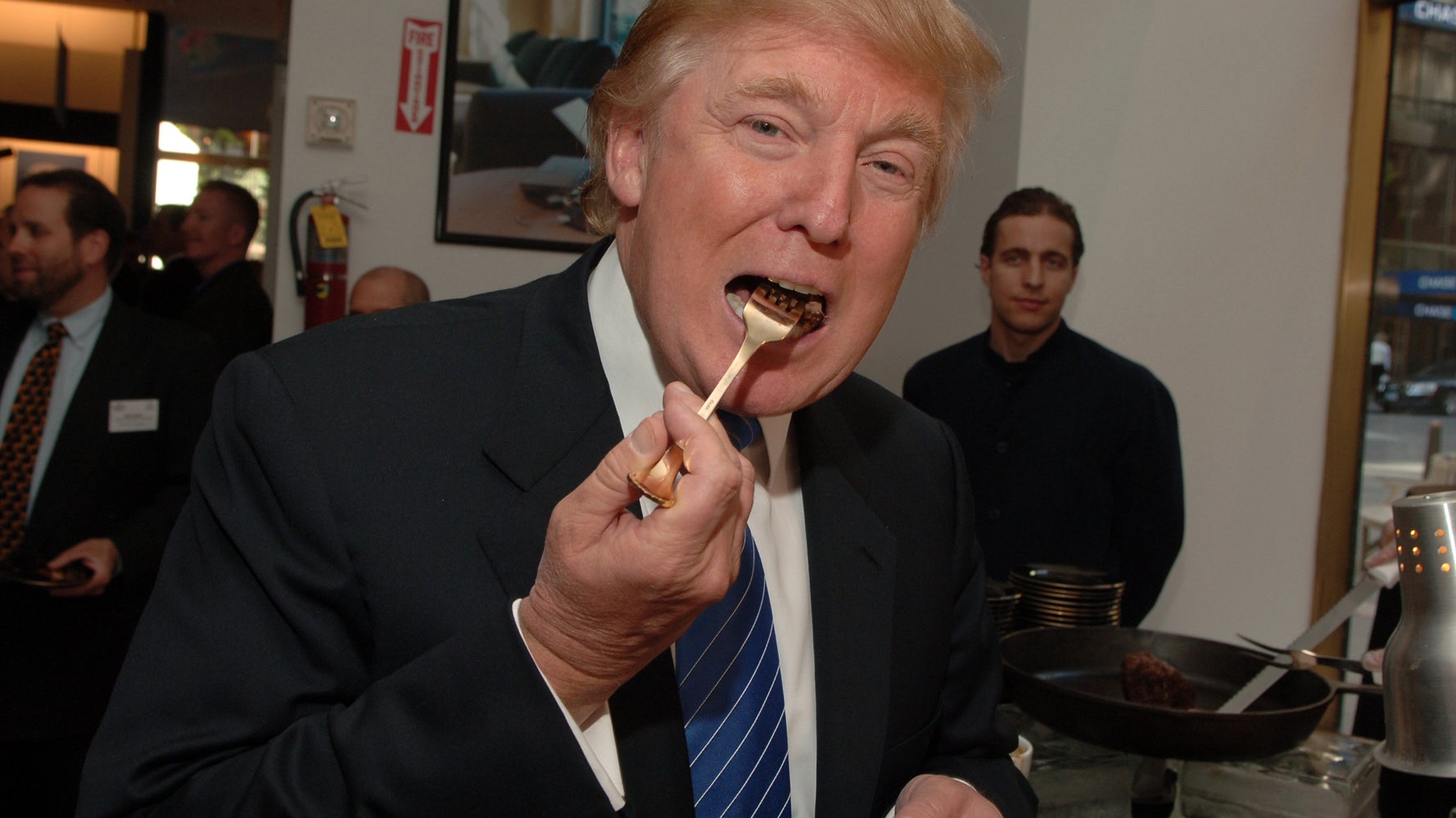 Donald Trump Eats His Steak With Ketchup, And Twitter Isn't Happy ...