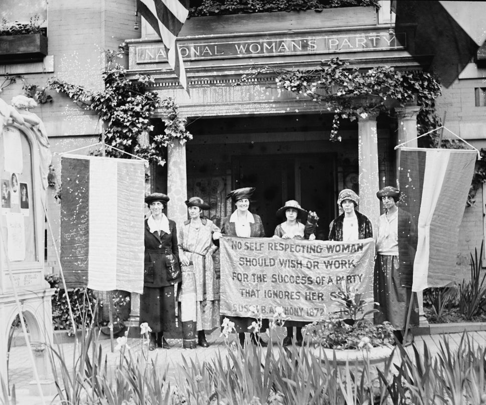 71 Powerful Photos Of Women Protesting Throughout American History ...
