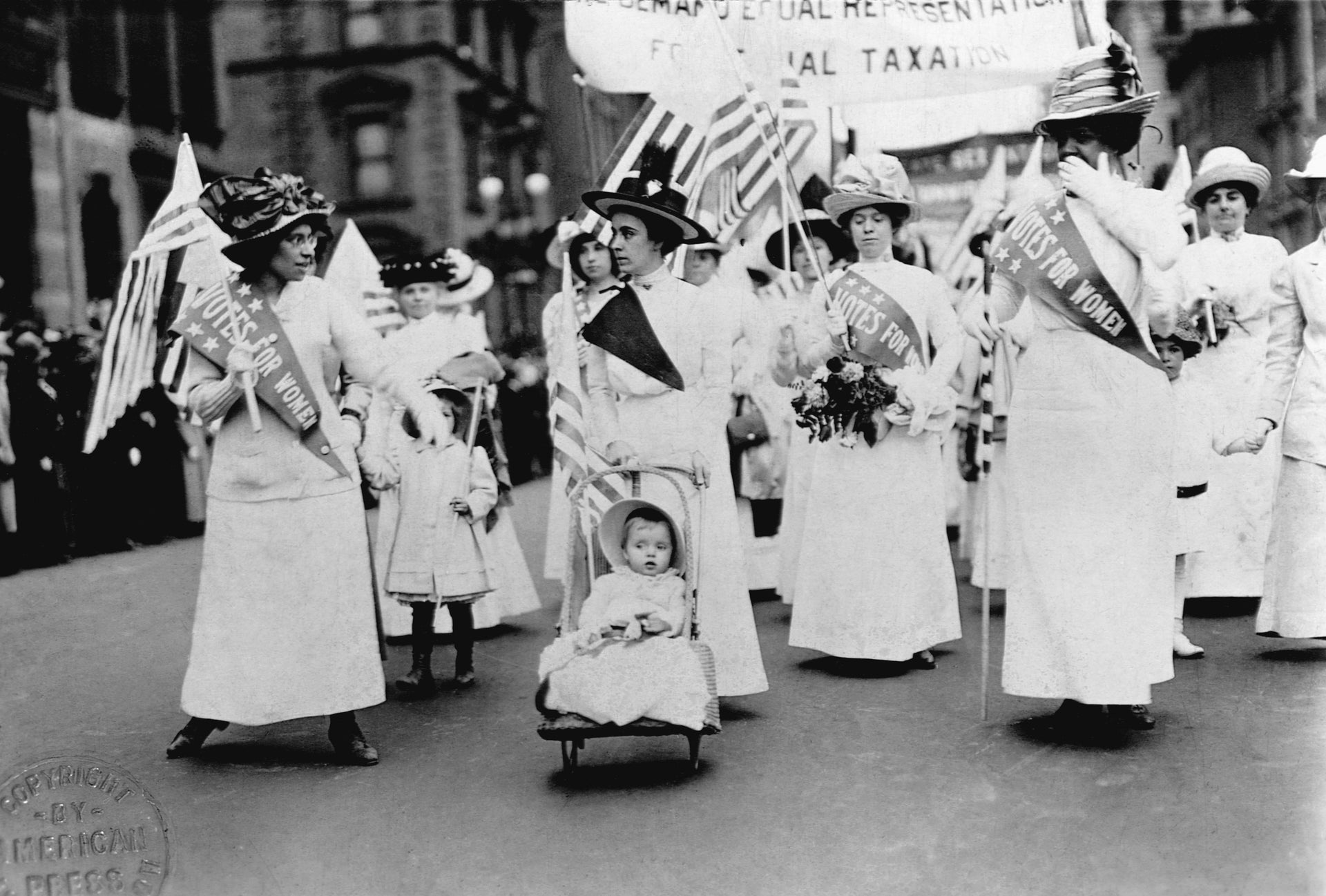 71 Powerful Photos Of Women Protesting Throughout American History ...