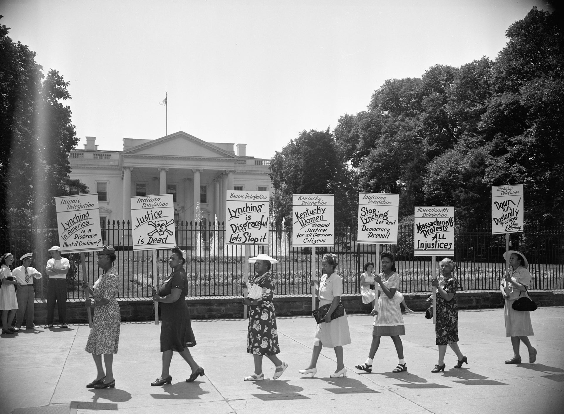 71 Powerful Photos Of Women Protesting Throughout American History ...