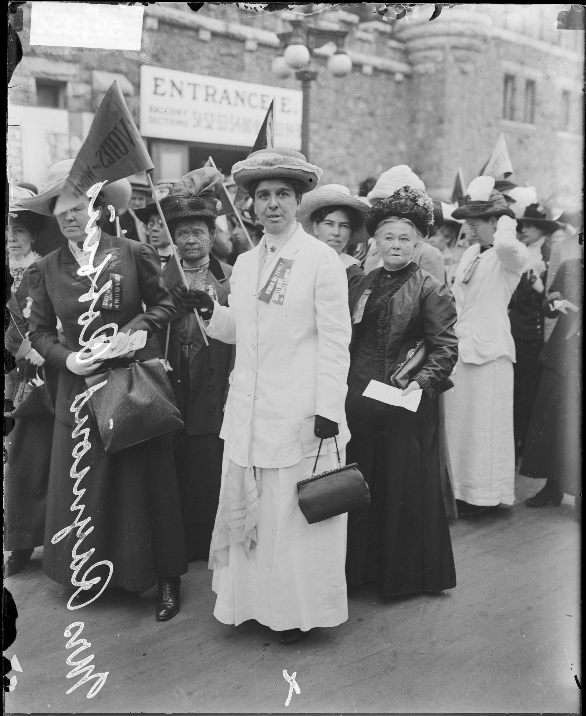 71 Powerful Photos Of Women Protesting Throughout American History ...