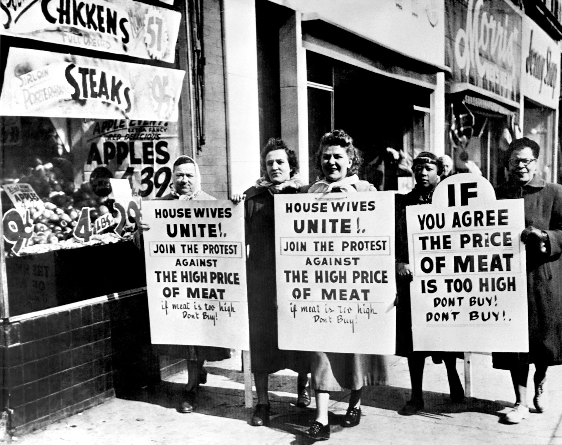 71 Powerful Photos Of Women Protesting Throughout American History ...