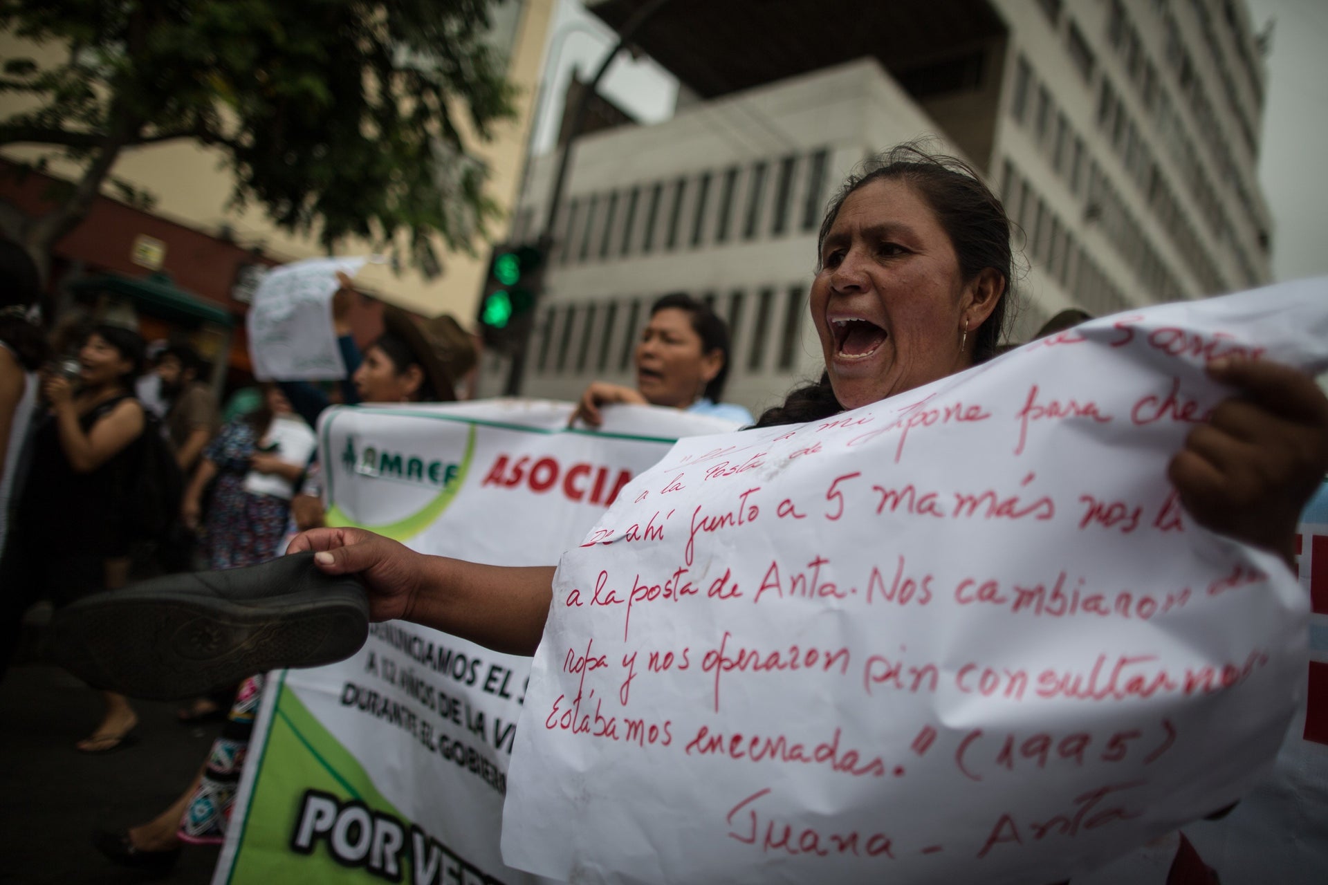 68 Exquisite Photos Of Women Resisting Around The World | HuffPost Women