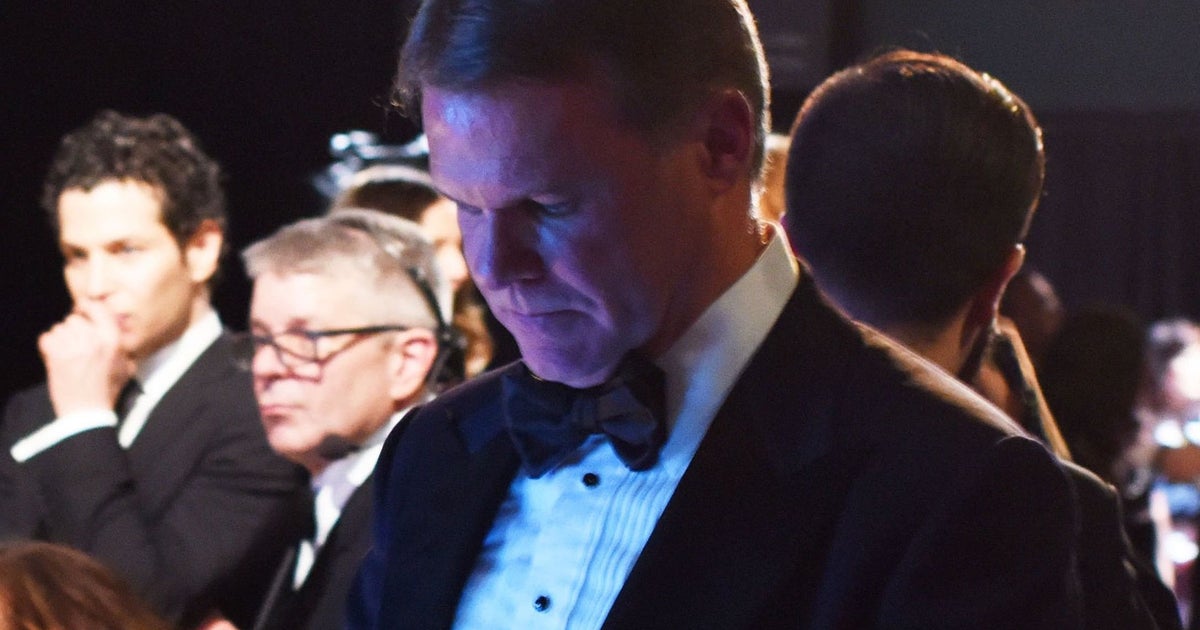 The PwC Accountant Behind The Envelope Flub Removed From Oscars After ...