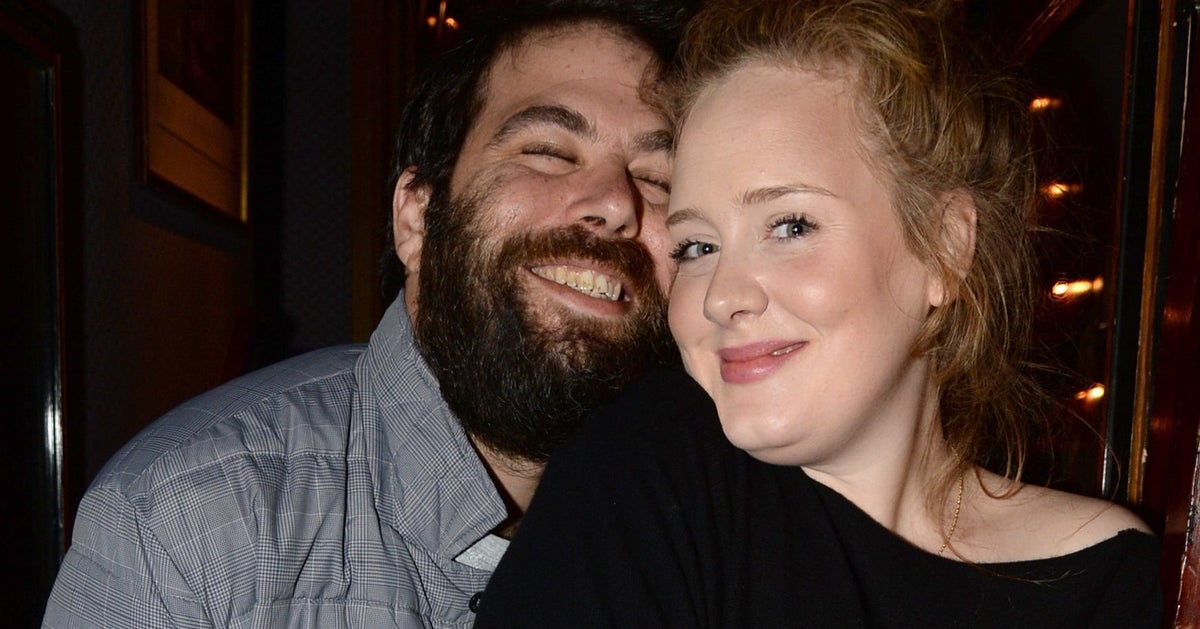 Adele Tells Fans She's 'Married' To Long-Term Partner Simon Konecki ...