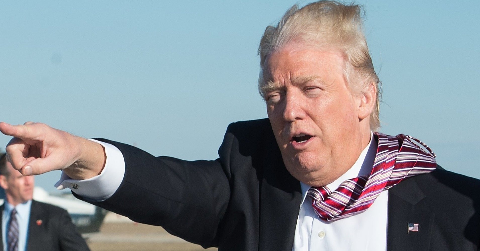 Donald Trump's Hair Finally Surrenders To The Wind, And Twitter Loses ...