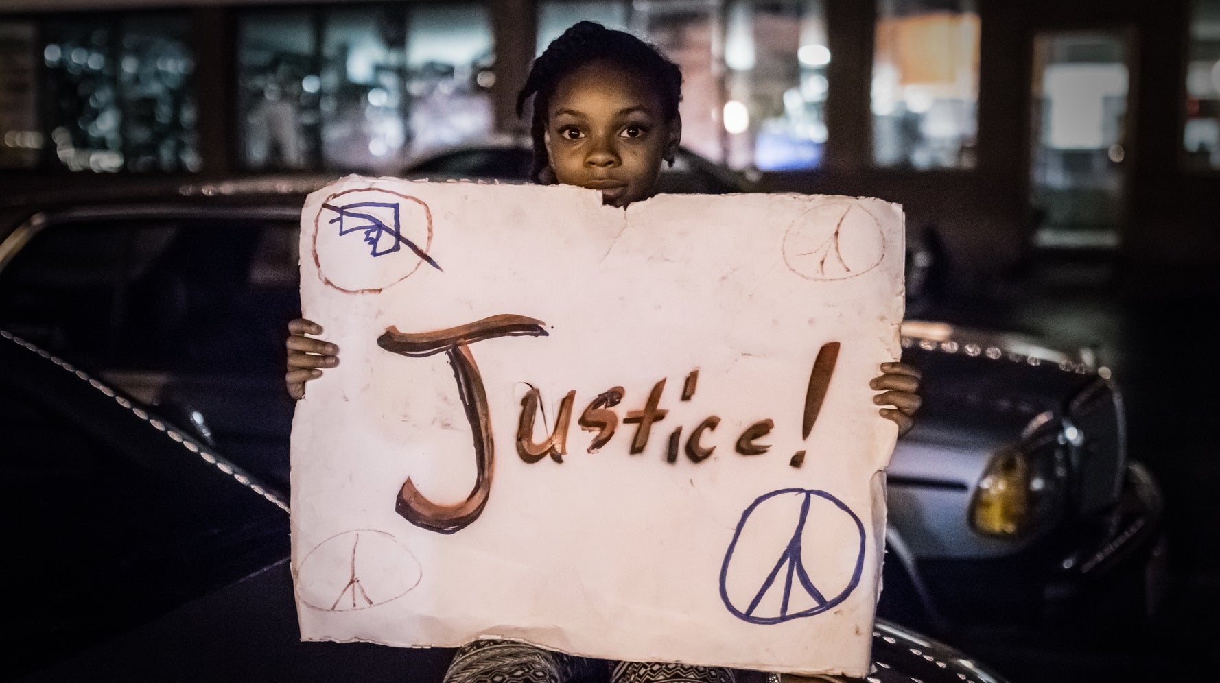 46 Powerful Photos Of Girls Protesting Around The Globe Throughout ...