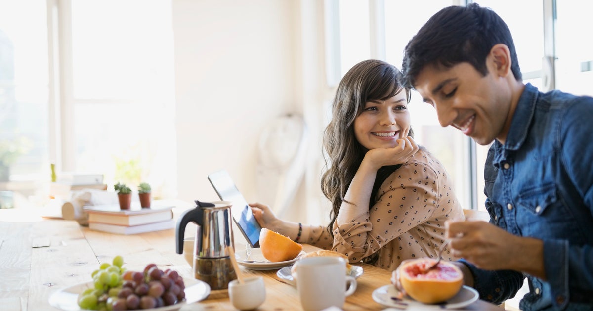 9 Dos And Don'ts For Living With A Partner | HuffPost UK Life