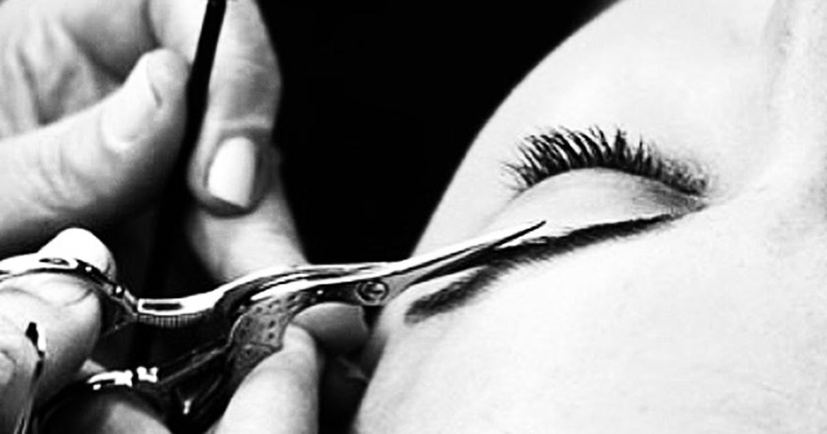 Getting The Bat Back In Your Lashes | HuffPost Contributor