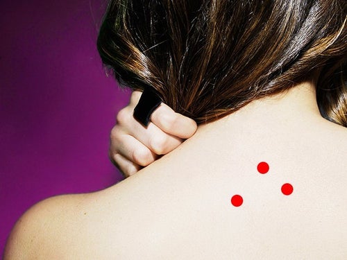Red Itchy Bumps Shoulder Exploring The Causes Of An Autoimmune Rash