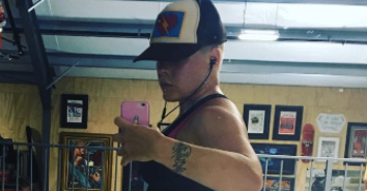 Pink's Empowering Body Image Post Urges Women To 'Stay Off That Scale ...