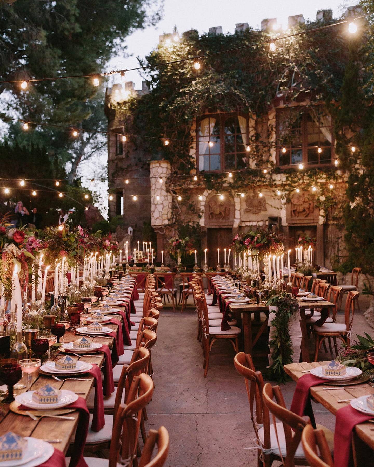 J.K. Rowling Would Be Impressed With This Harry Potter-Themed Wedding ...