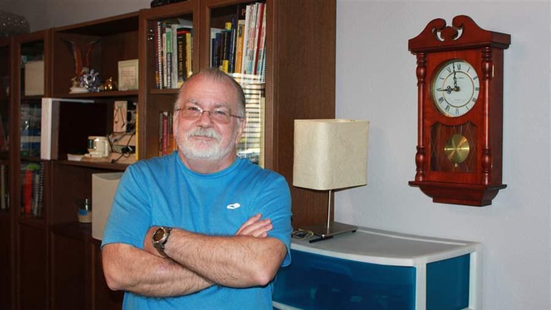 Tired Of Daylight Saving Time, Lawmakers Look To Lock The Clock | HuffPost