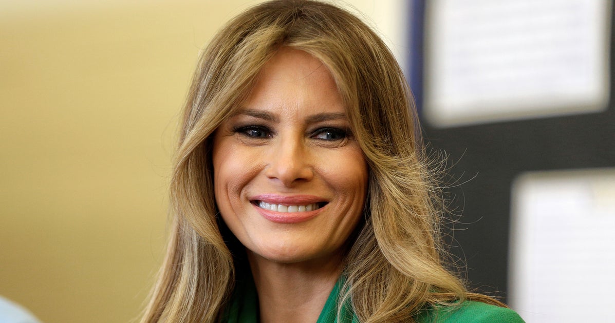 Daily Mail Settles With Melania Trump Over Modeling Story Huffpost