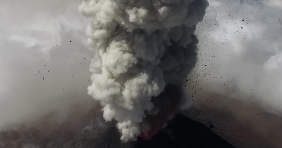 Drone Captures Spectacular Volcanic Eruption In Slow Motion | HuffPost ...