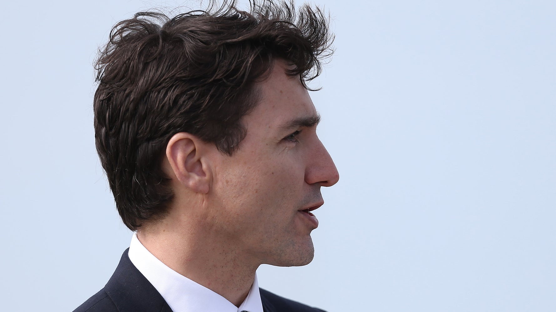Justin Trudeau Speaks Punjabi In A Holiday Message For Sikhs | HuffPost