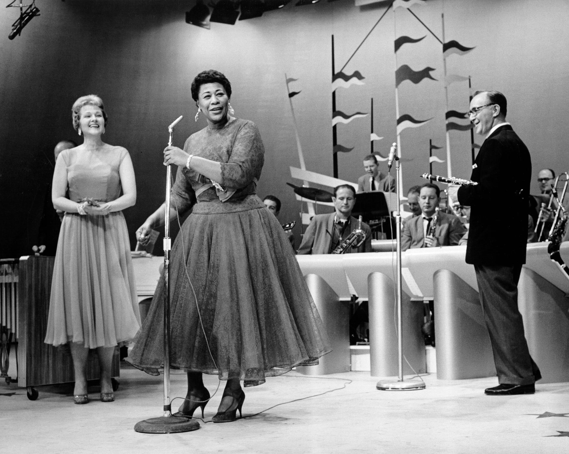 21 Dazzling Photos Of Jazz Legend Ella Fitzgerald Over The Years ...