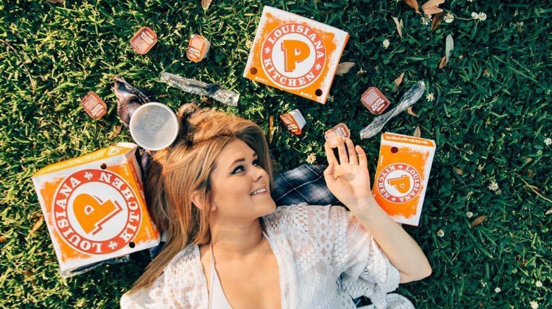 Woman Takes Engagement Photos With Her One True Love: Popeyes Chicken ...