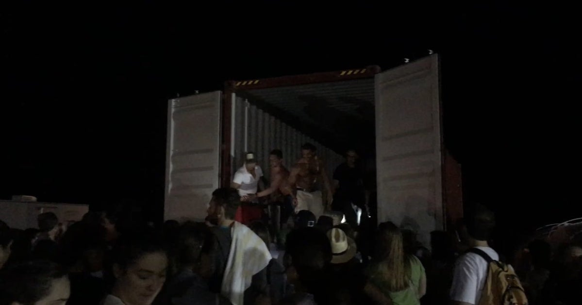 Fyre Festival Branded A ‘Disaster’ As Luxury Event Pretty Much Descends ...