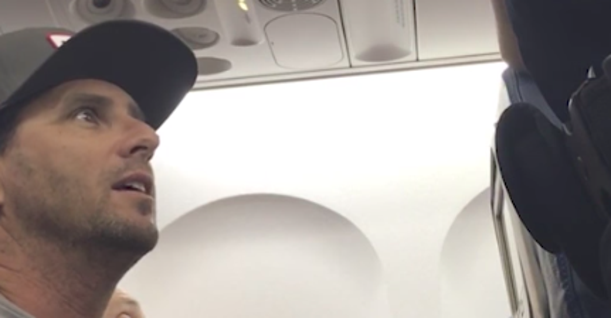 Family Says They Were Forced Off Overbooked Delta Flight Over Child's ...