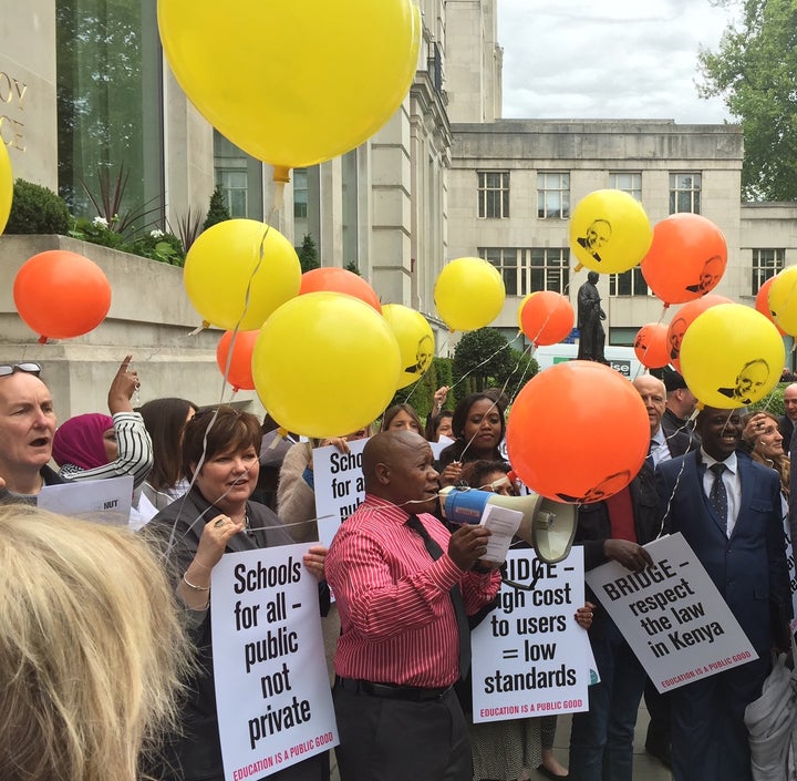 Preemptive Move Fails, Pearson Shareholders Turn On CEO | HuffPost ...